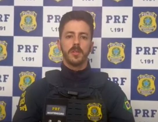 Em vídeo, PRF alerta para bloqueio na BR-364 causado por erosão na pista próximo ao distrito de ...